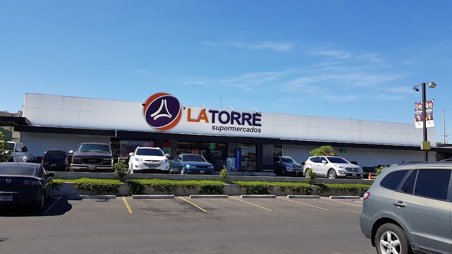 La Torre Plaza Pinula