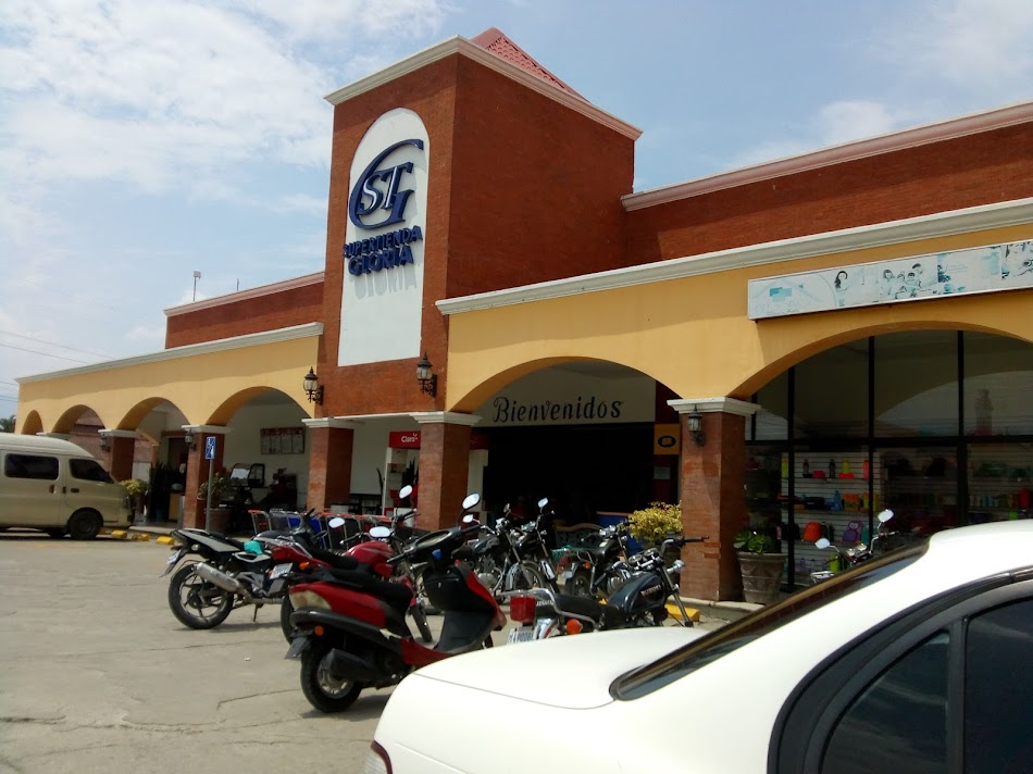 Plaza La Hacienda, Salamá